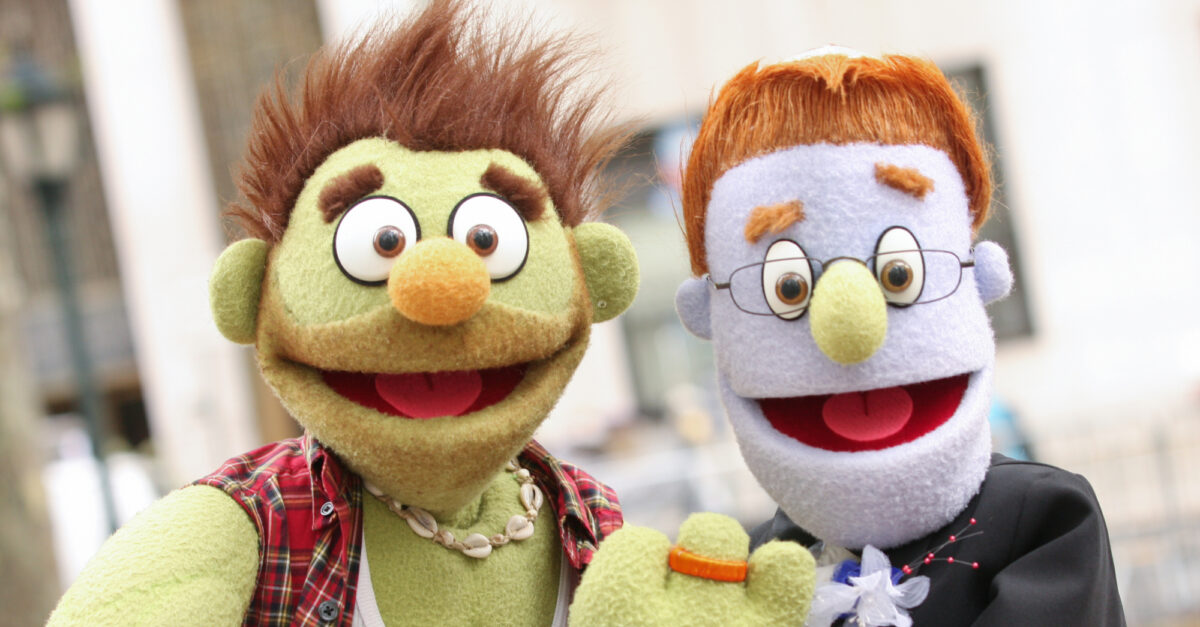 Playbill Viewing: The Puppets of Avenue Q Discover a Backstage Murder ...