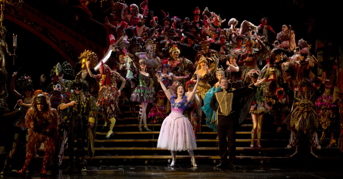 Phantom of the Opera Actor Breaks Guinness World Record | Playbill