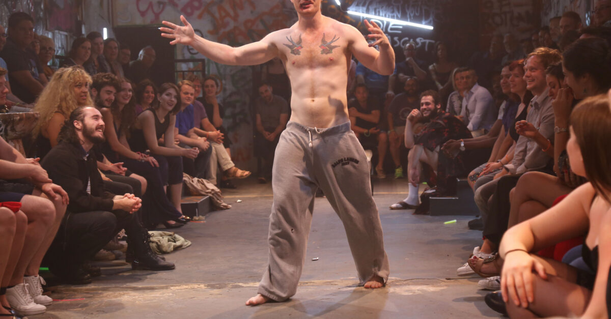 John Wulp, Theatre Designer, Director, and Producer, Dies at 90 | Playbill