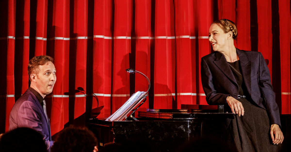 6 Things You Probably Don't Know About Julie Andrews | Playbill