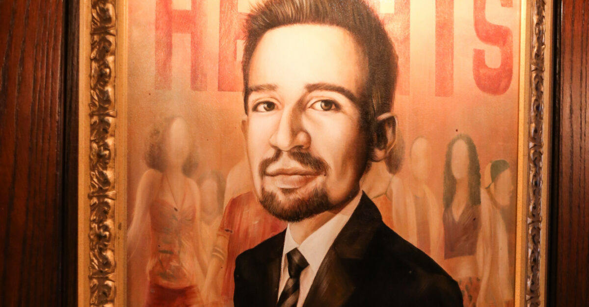 The Must-See Broadway Art ‘Gallery’ Hidden in the Heart of Times Square ...