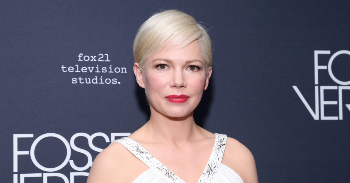 Michelle Williams Traces Her Gotham Award Back to Being Mary Beth Peil ...