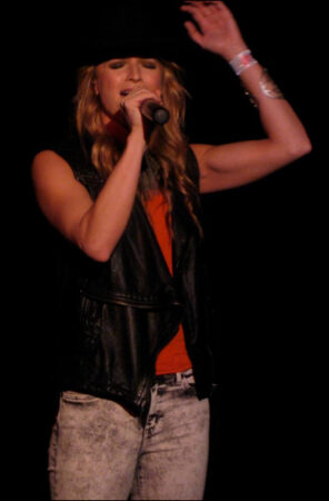 Flashdance Stars Emily Padgett, Rachelle Rak, DeQuina Moore and Kelly ...