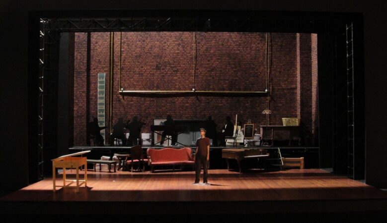 Take a Look at the Set Design For the Fun Home National Tour | Playbill