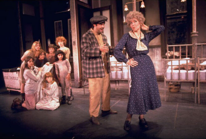 Look Back at Andrea McArdle and the Original Cast of Annie on Broadway ...