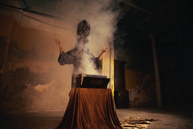 Take a Look Inside Andrew Hoepfner’s Immersive Bottom of the Ocean ...