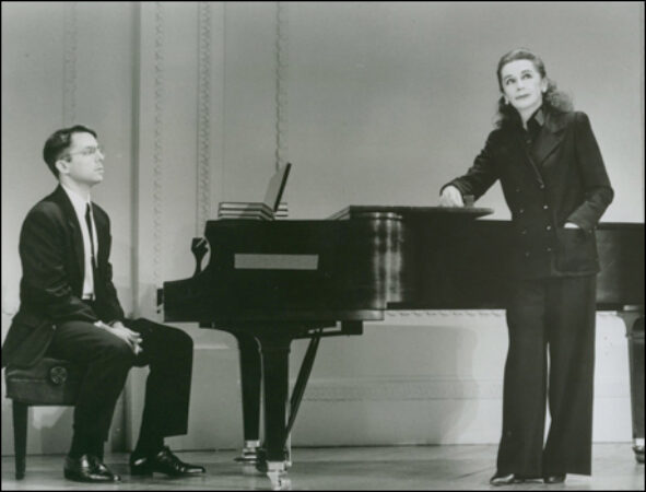 PHOTO ARCHIVE: Zoe Caldwell, Patti LuPone, Dixie Carter, Faye Dunaway ...