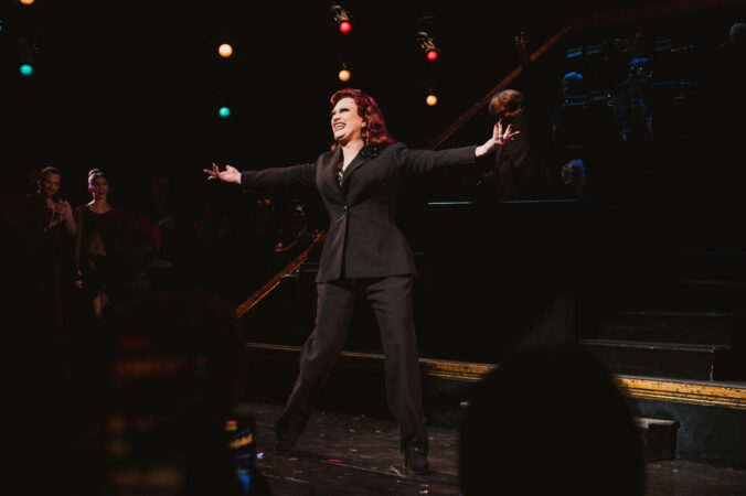 See Jinkx Monsoon's Debut Bow in Chicago on Broadway | Playbill