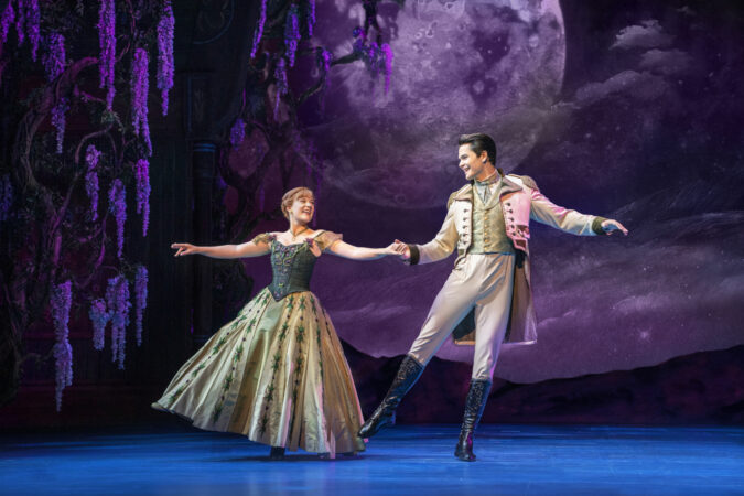 See Photos of Disney's North American Tour of Frozen | Playbill