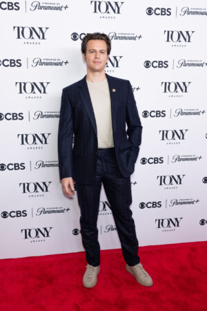 Photos: The 2024 Tony Nominees Meet the Press | Playbill