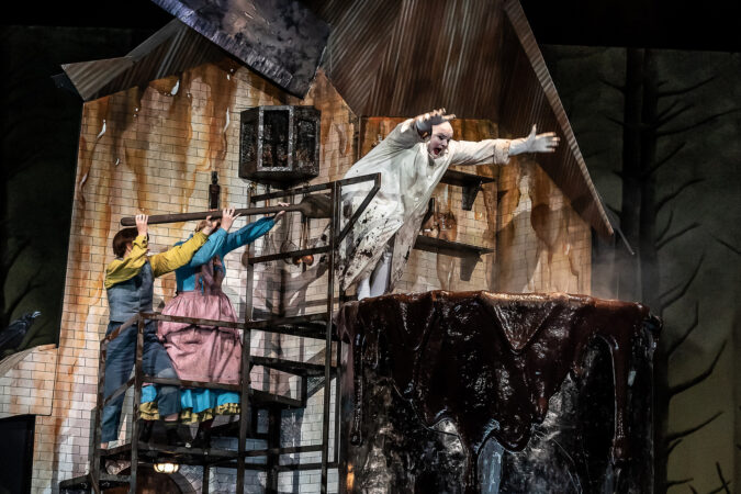 Production Photos: Hansel and Gretel at the Royal Opera House | Playbill