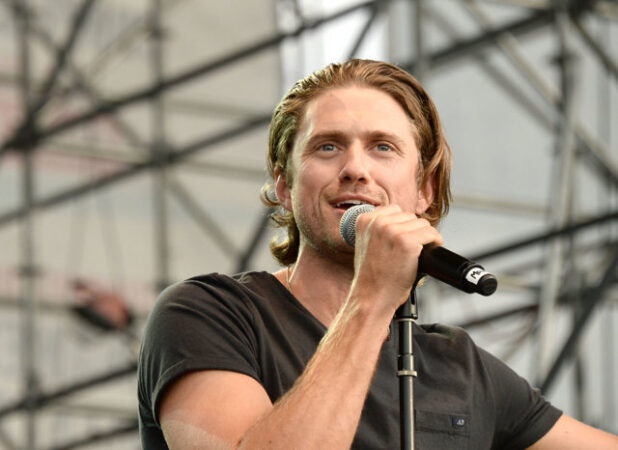 Aaron Tveit, Lea Salonga, Darren Criss, Laura Osnes and Leslie Odom Jr ...