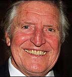 Denis Quilley, London Stage Star, Is Dead at 75 | Playbill