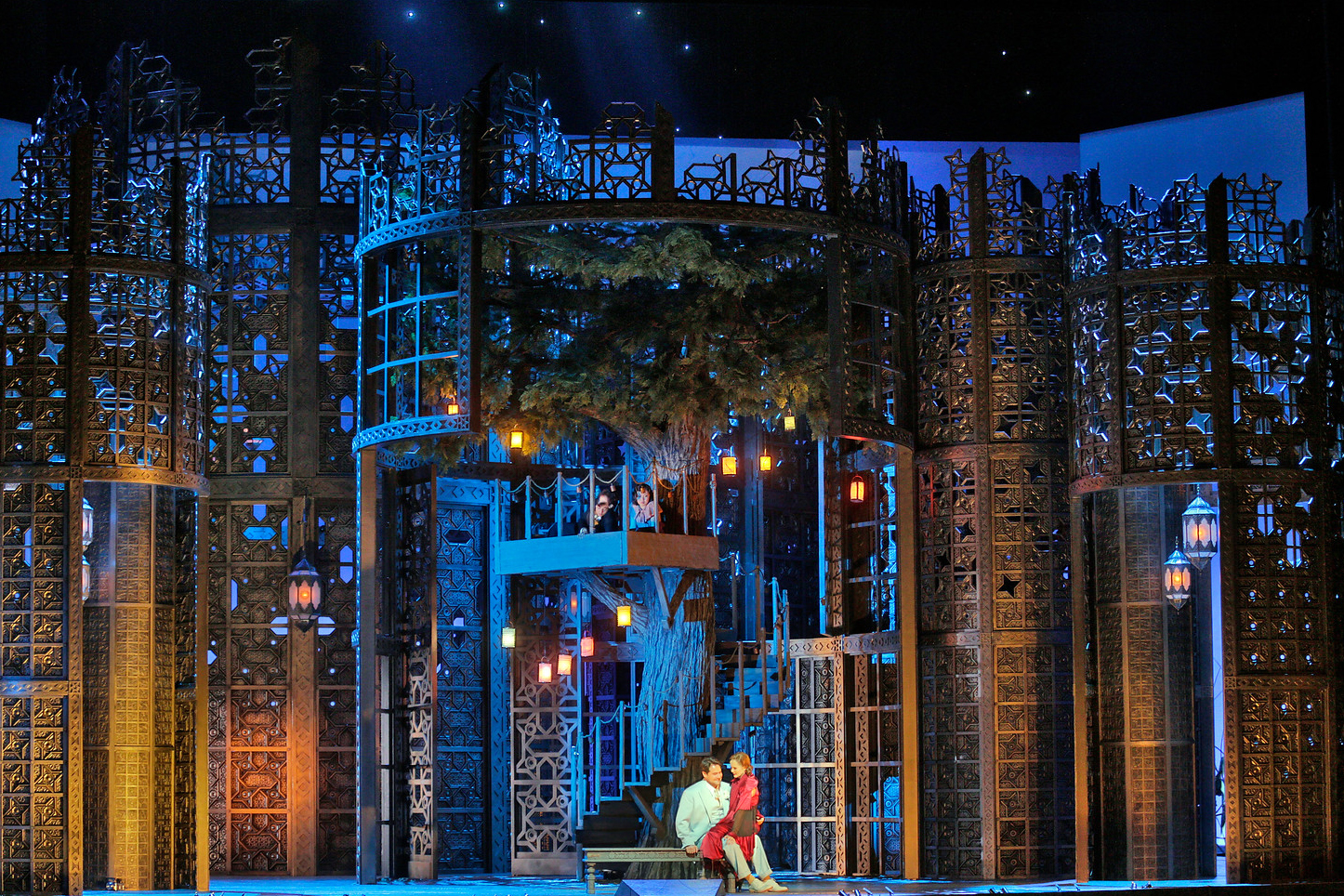 Conductor Harry Bicket On Le Nozze di Figaro's Season Premiere at the ...