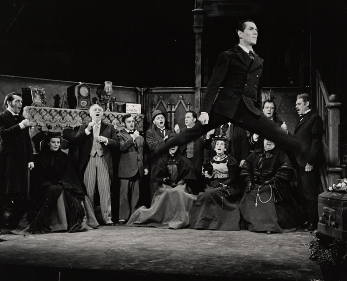 Broadway Veteran and Movie Musical Regular Tommy Rall Dies at 90 | Playbill