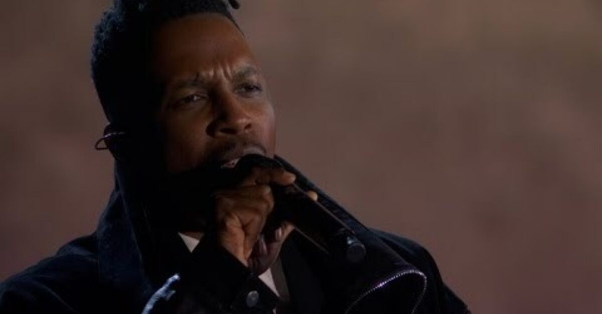 Watch Leslie Odom Jr. Lead Powerful Tony Awards 2026 In Memoriam ...